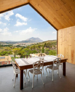 the polyurethane liquid membrane, also in PassiveHaus Plus